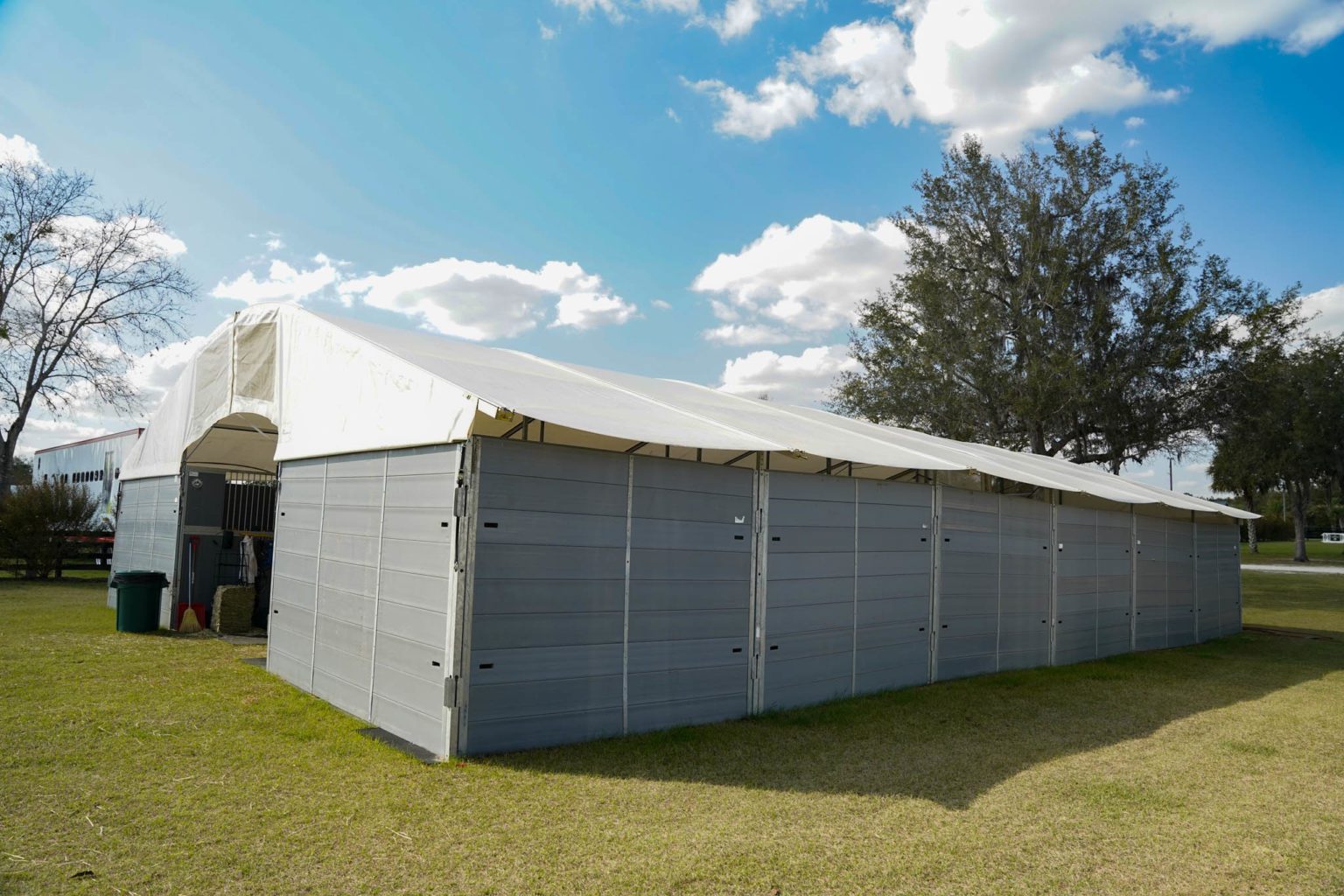 Stabling - Black Prong