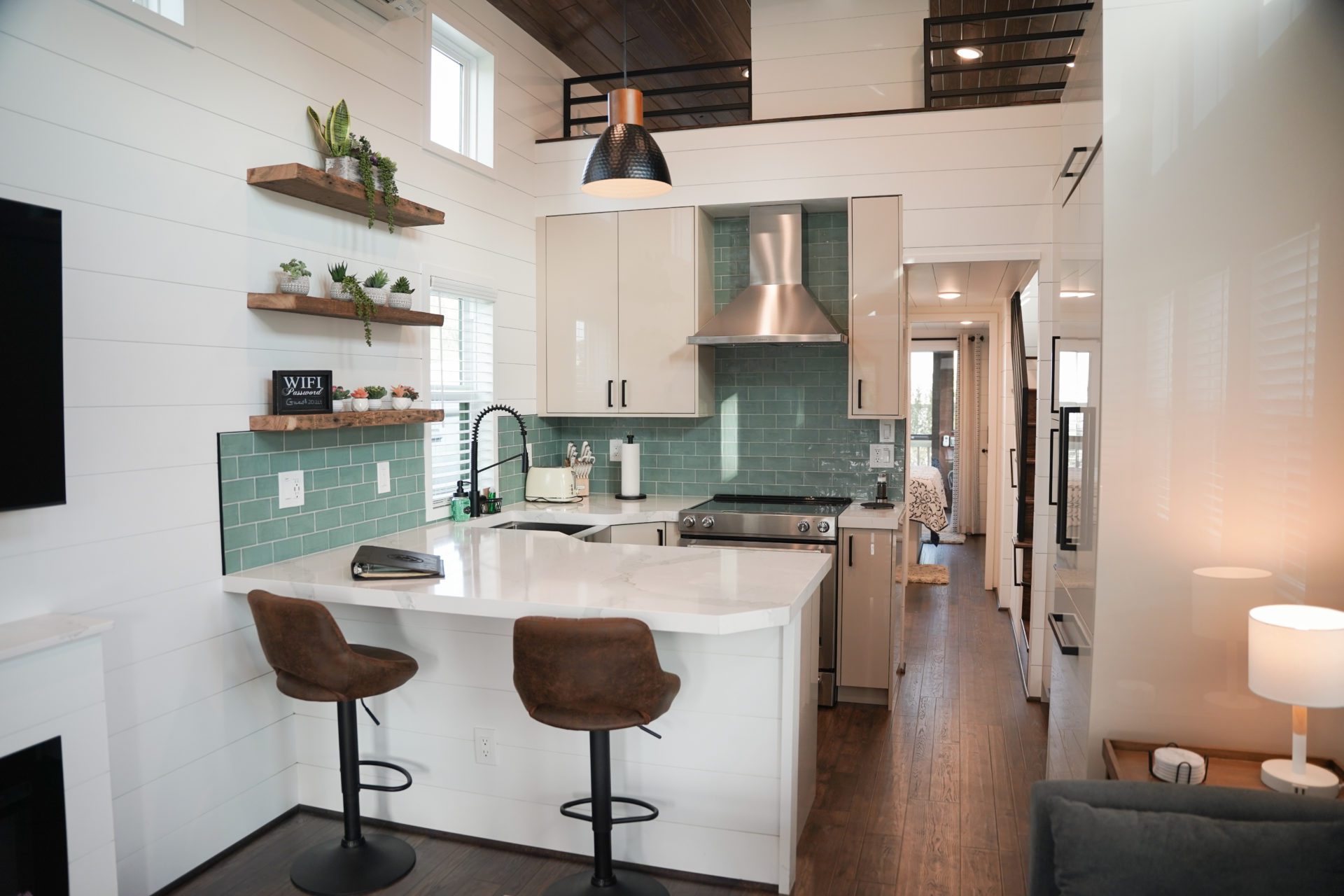 Private Lodging in Resort Cabins | Black Prong